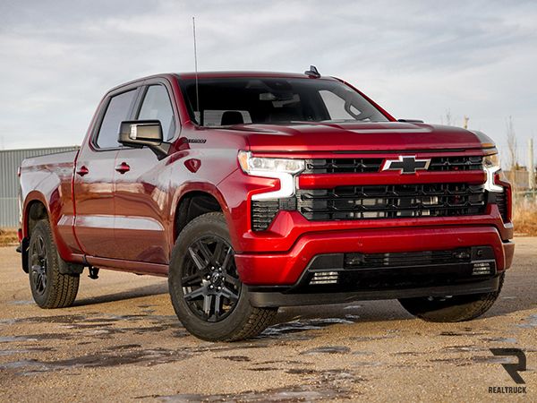 2025 Chevy Silverado 1500 RST vs. Trail Boss | RealTruck