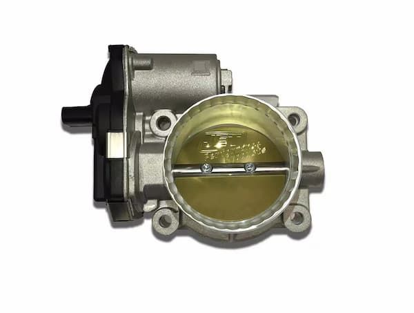 4 Symptoms of a Bad Throttle Body | RealTruck