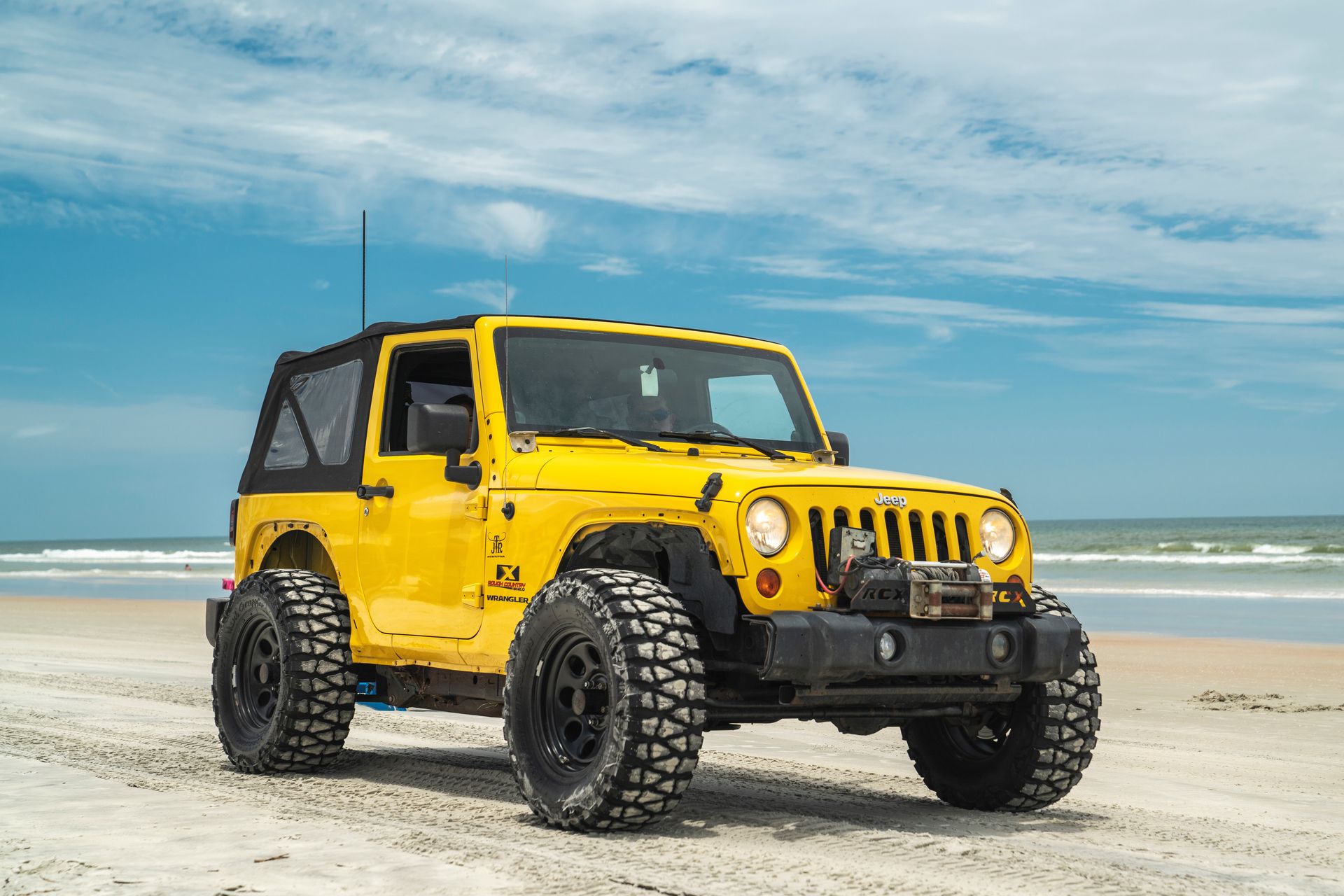 5 Tips to Keep Your Jeep Running Cool this Summer | RealTruck