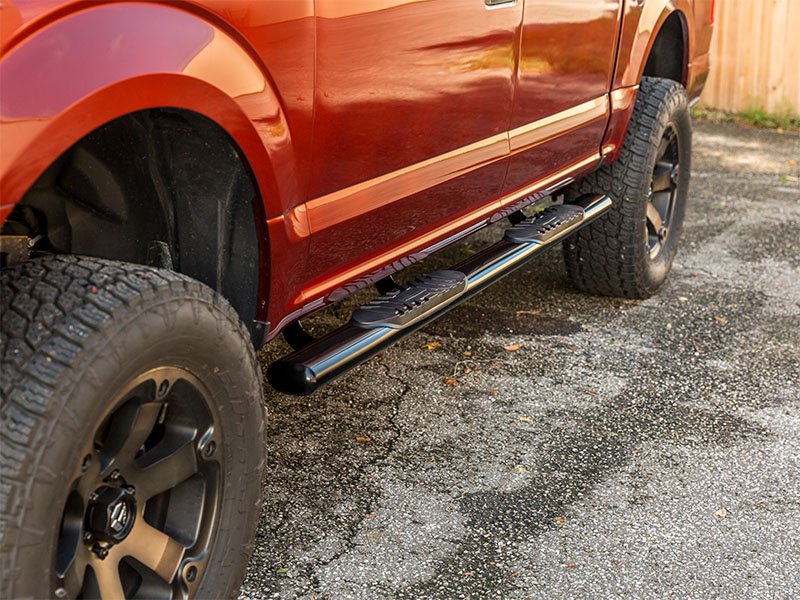 Cab Length vs Wheel to Wheel Truck Steps | RealTruck