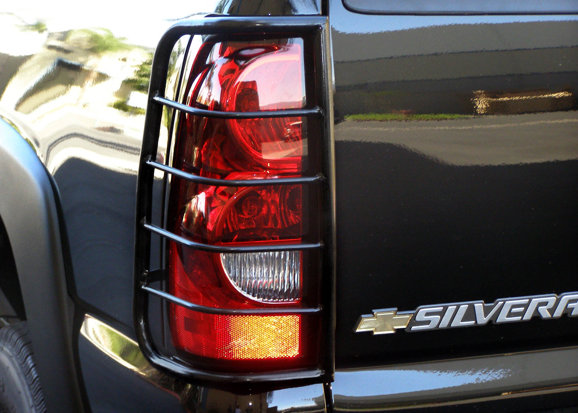 Steelcraft Tail Light Guards 30210 | RealTruck