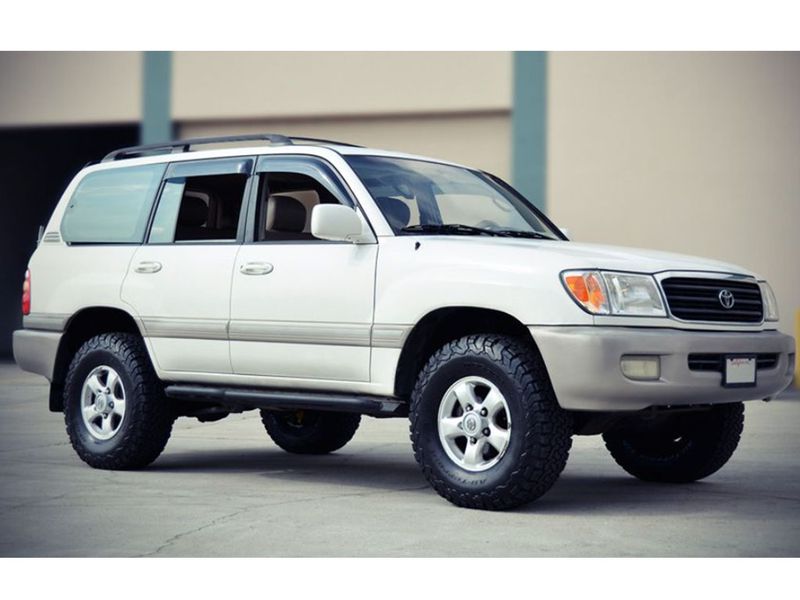 WELLvisors Premium Series Window Deflectors WLV-3-847TY019 | RealTruck