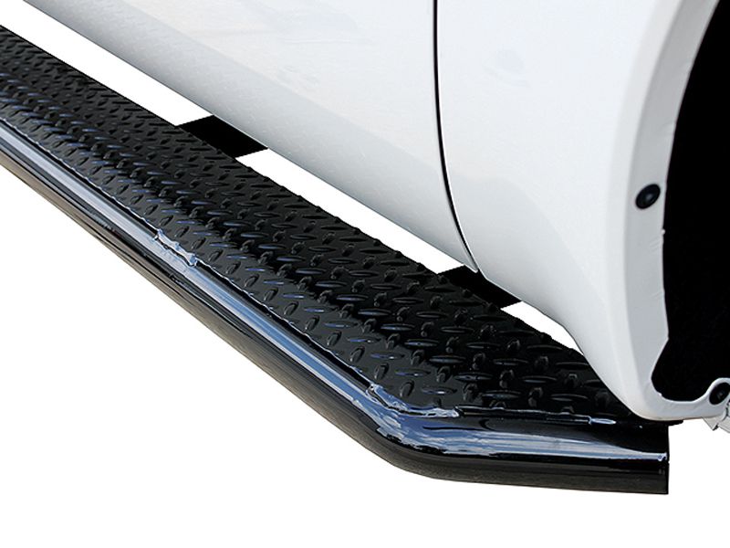 Go Industries Diamond Tread Running Boards GID-42715 | RealTruck