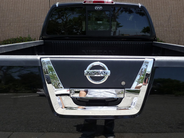 TFP Tailgate Handle Cover 472VT | RealTruck