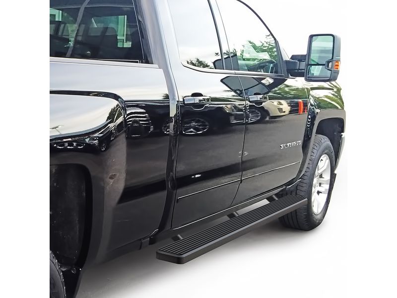 APS 5" Black Stainless Steel iSteps IB03EAI5B | RealTruck