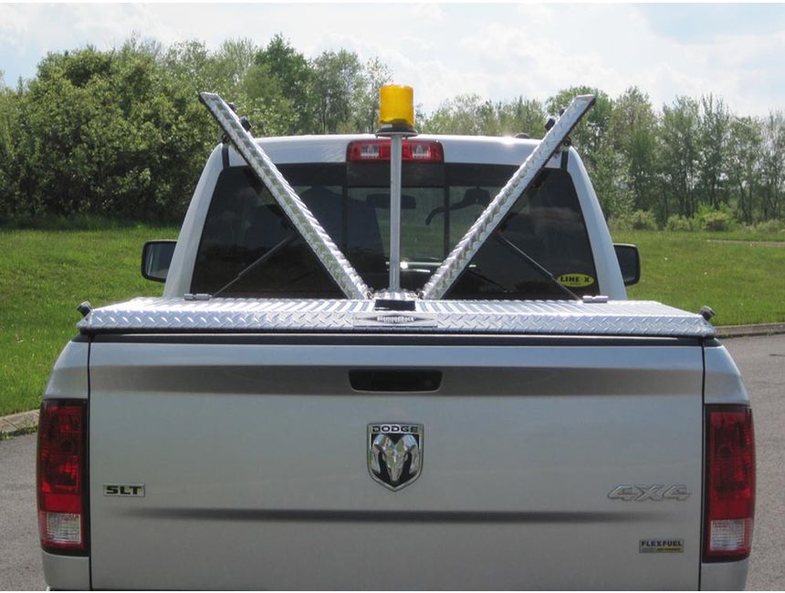 DiamondBack 270 Tonneau Cover DR09-270C | RealTruck