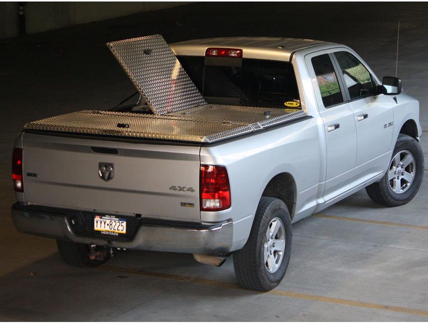 DiamondBack 270 Tonneau Cover DR09-270C | RealTruck