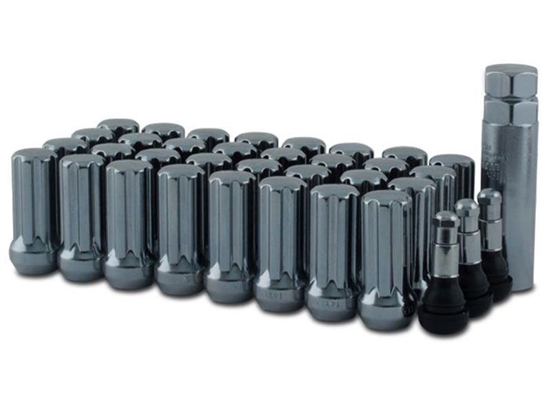 Mr. Lugnut Spline Drive Lug Nut Kit 5746LK8 | RealTruck