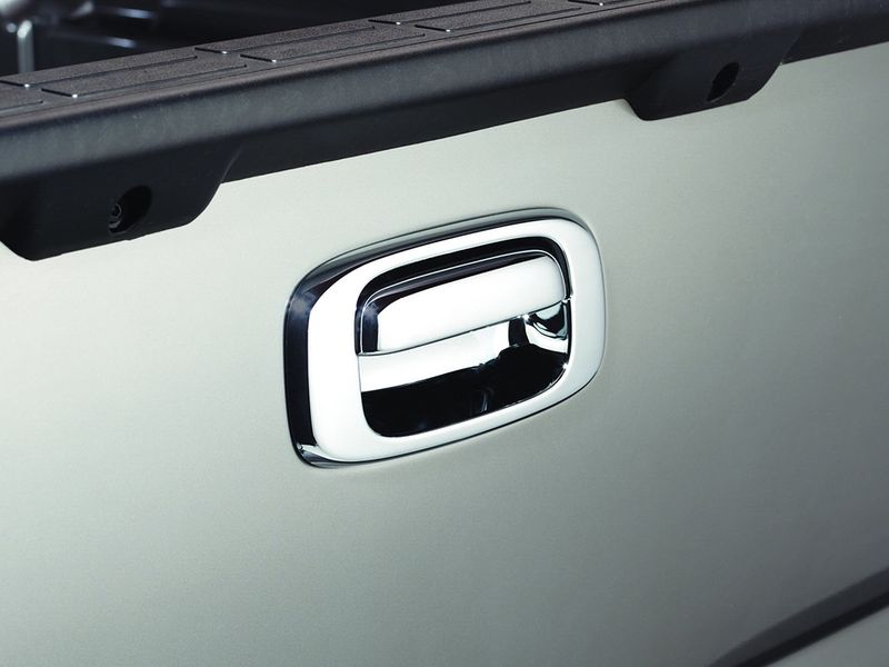 AVS® Chrome Tailgate Handle Cover 686557 | RealTruck