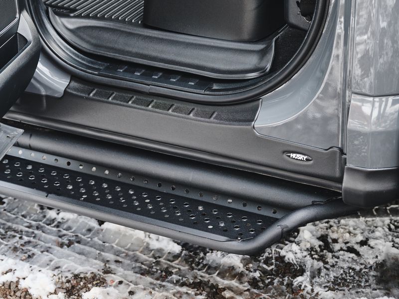 2015 Chevy Silverado 1500 Rocker Panels & Protection | RealTruck