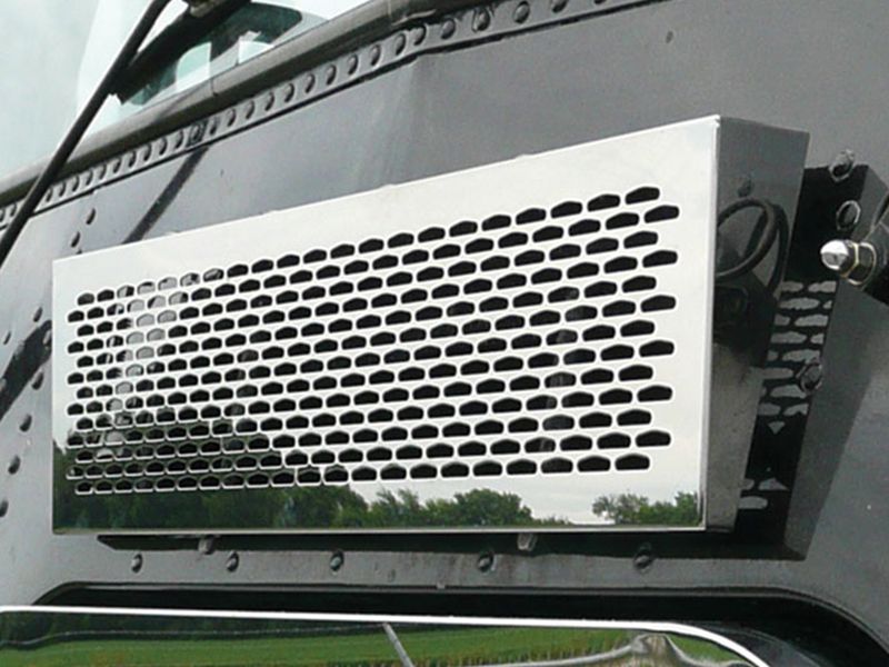 RoadWorks Hinged Upper Grille 25940-21 | RealTruck