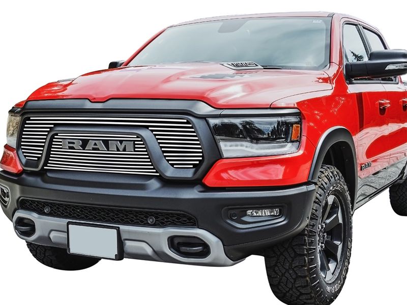 APS Main Upper Billet Grille Overlay GR04FEB03S | RealTruck