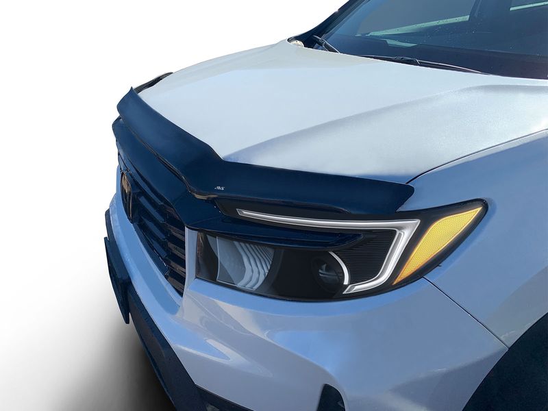 AVS Bugflector II Bug Shield 25516 | RealTruck