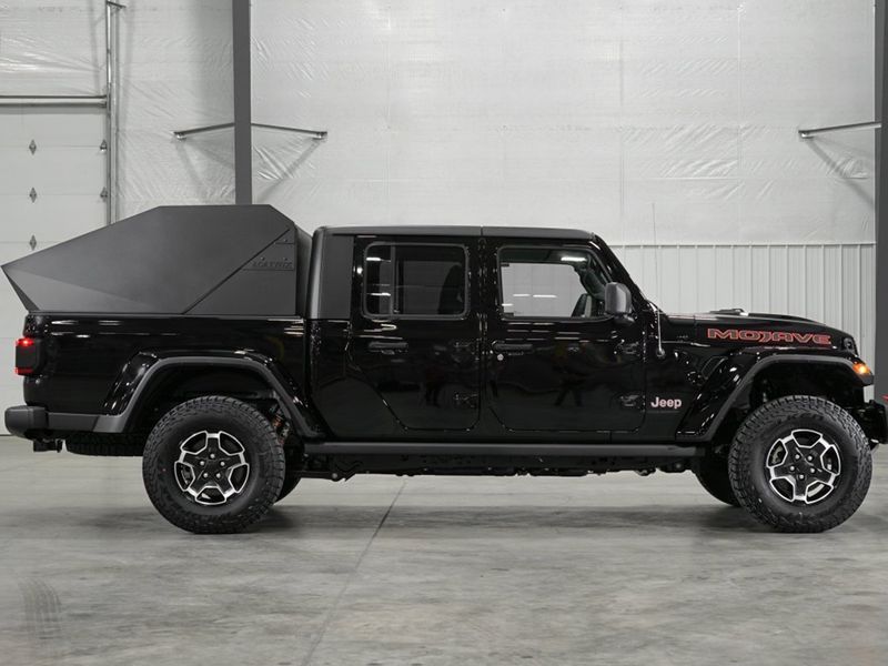 Black River Matrix ST Truck Topper 110462 | RealTruck