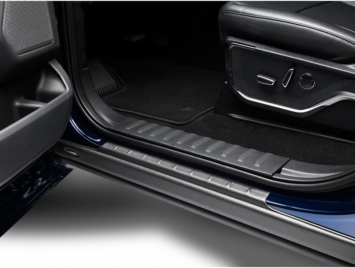 Bushwacker Trail Armor Rocker Panels 14115 | RealTruck