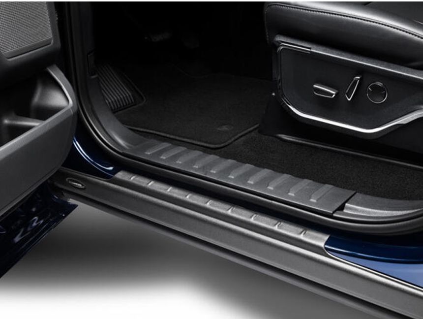 Bushwacker Trail Armor Rocker Panels 14130 | RealTruck