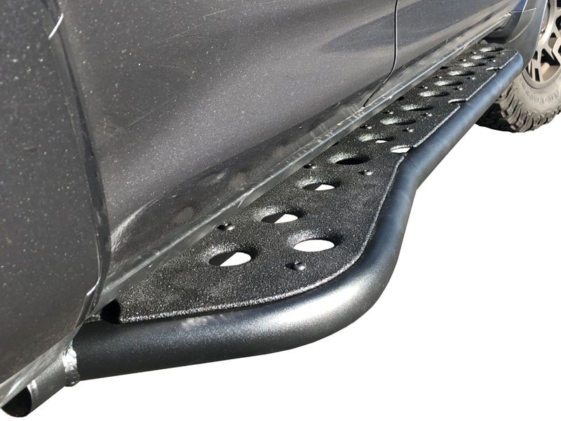 Cali Raised Step Edition Rock Sliders | RealTruck