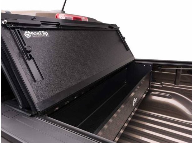 BAKFlip MX4 vs BAKFlip F1 Tonneau Cover Comparison | RealTruck
