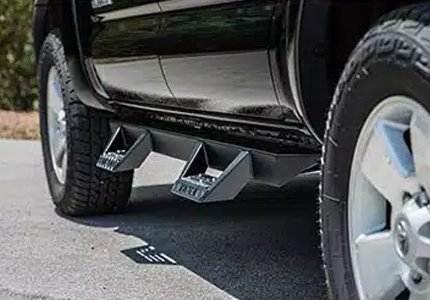 Best Steps for a Lifted Truck | RealTruck