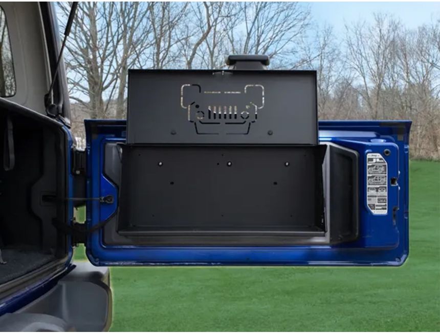 EZ4x4 Deluxe Tailgate Table 1918 2055 | RealTruck