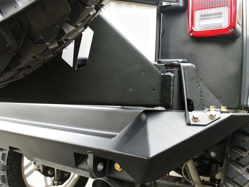 Fab Fours Premium Off The Door Tire Carrier JP-Y1261T-1 | RealTruck