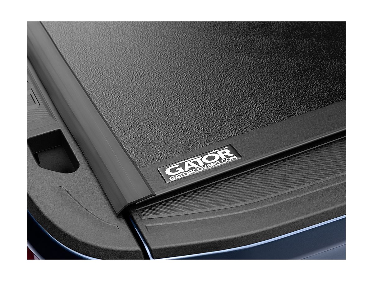 Gator EFX Hard Folding Tonneau Cover GC14024 | RealTruck
