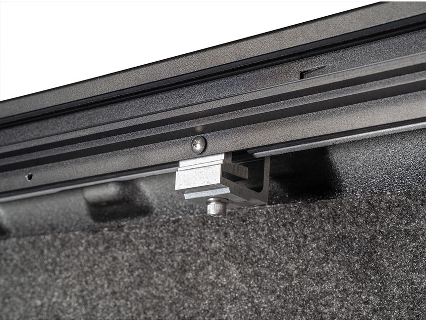 Gator MT Manual Retractable Tonneau Cover G223MT | RealTruck