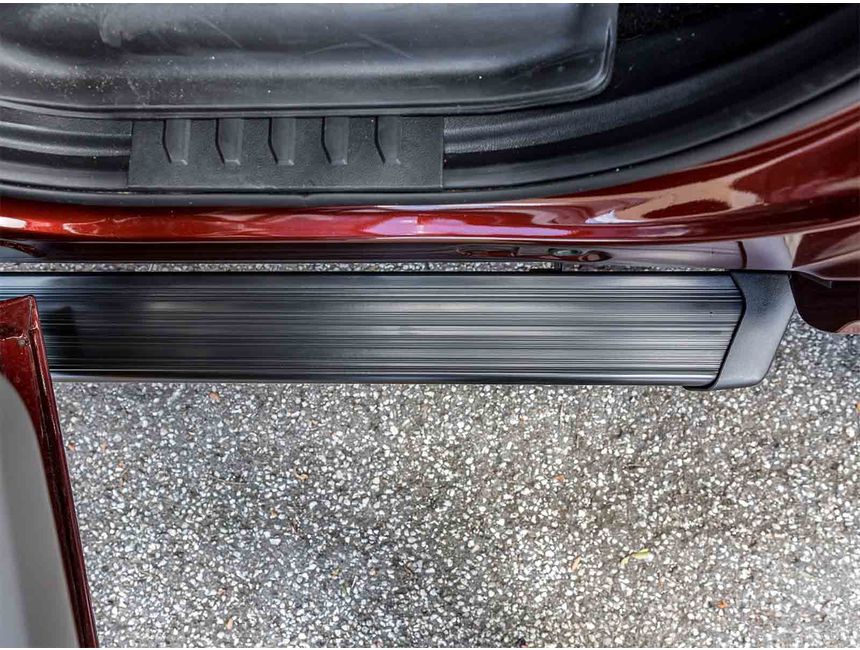 Ionic 61 Series Black Running Boards 611090&IAT-83052 | RealTruck