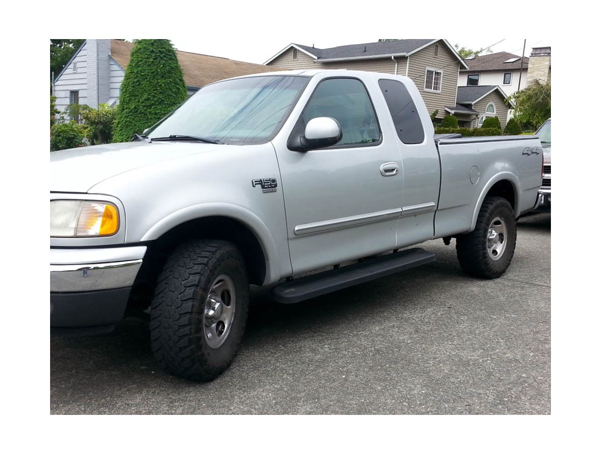 Ionic Factory Style Running Boards 380054&IAT-3090 | RealTruck