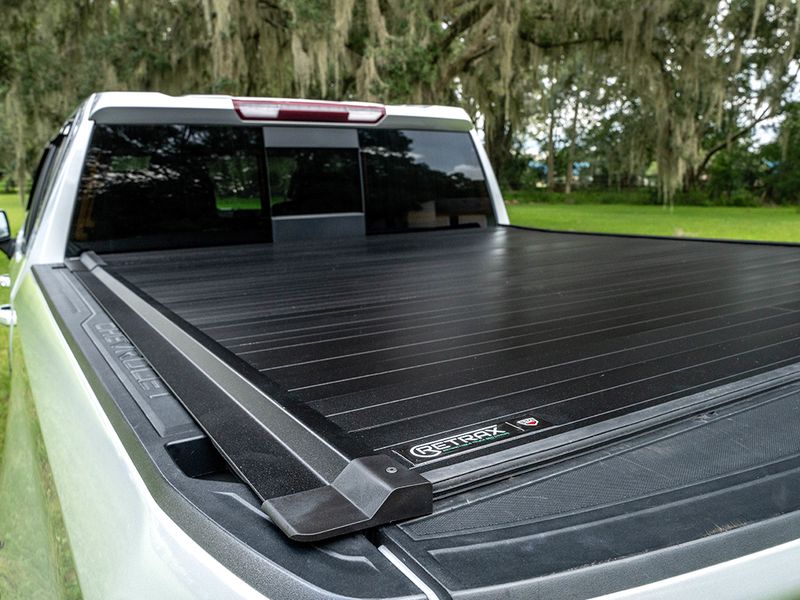 Retrax IX Tonneau Cover | RealTruck