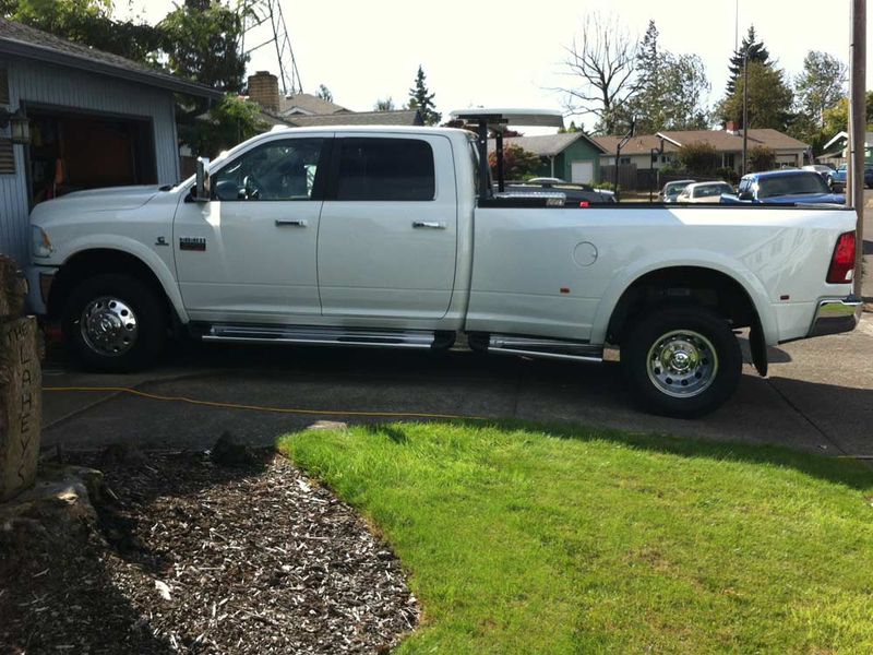 Luverne Polished Stainless Side Entry Steps | RealTruck