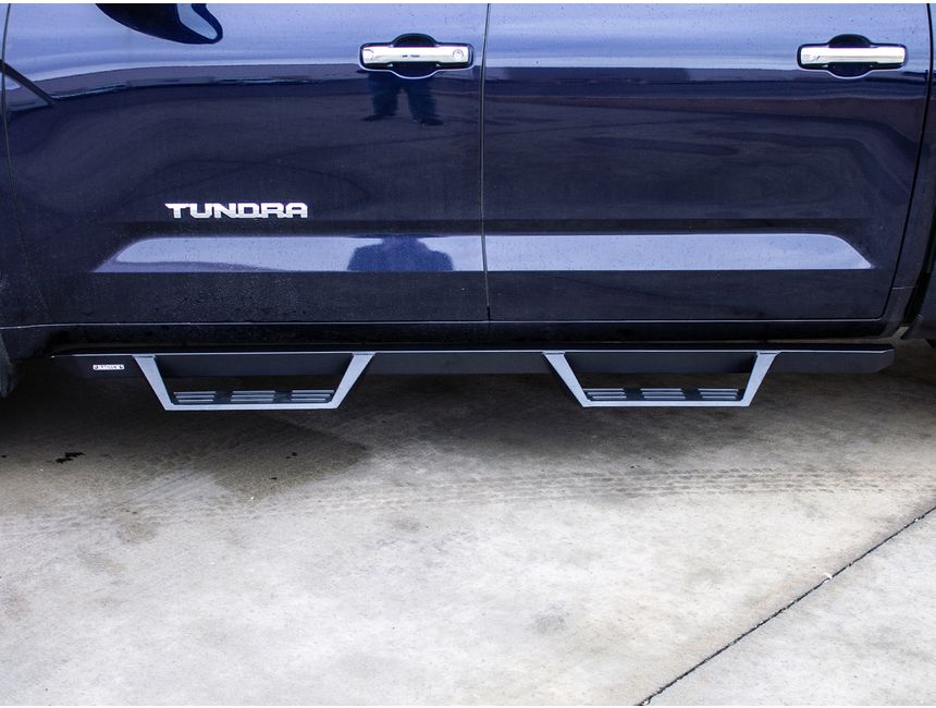 Magnum Gen 2 RT Steps GTS81TY | RealTruck