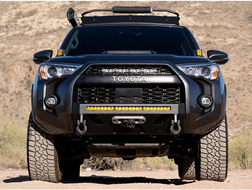 Magnum Stubby Front Winch Bumper FBM75TYN-RT | RealTruck