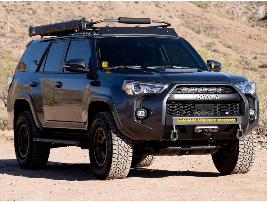 Magnum Stubby Front Winch Bumper FBM75TYN-RT | RealTruck