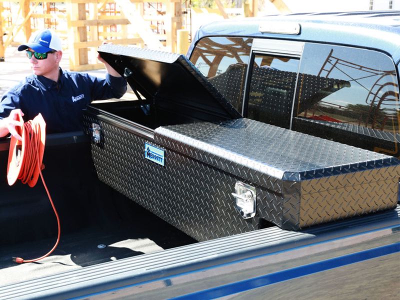Merritt Diamond Plate Crossbody Tool Box | RealTruck