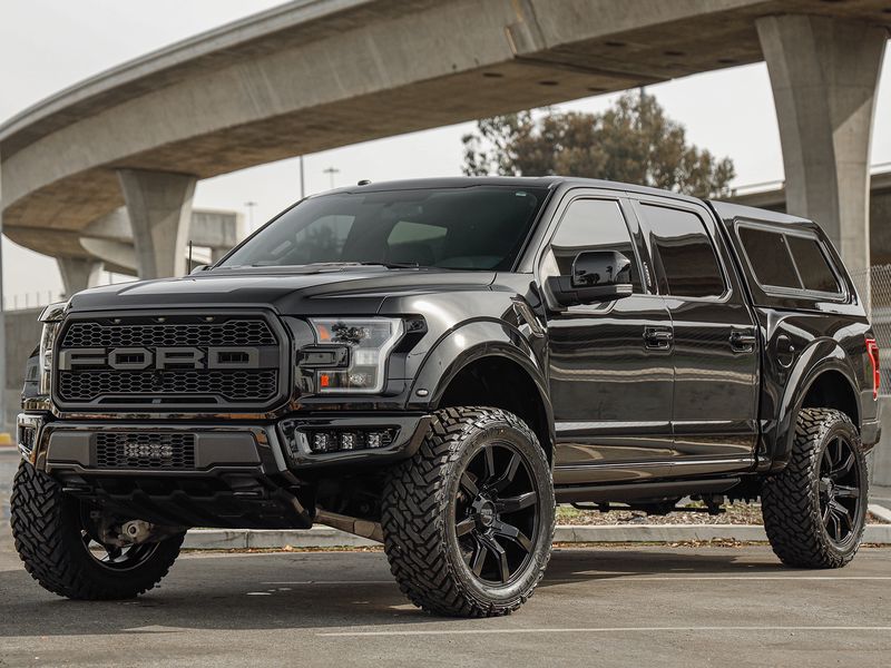 Moto Metal Gloss Black MO804 Spider Wheels | RealTruck