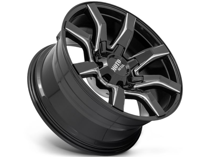 Moto Metal Milled Gloss Black MO804 Spider Wheels | RealTruck