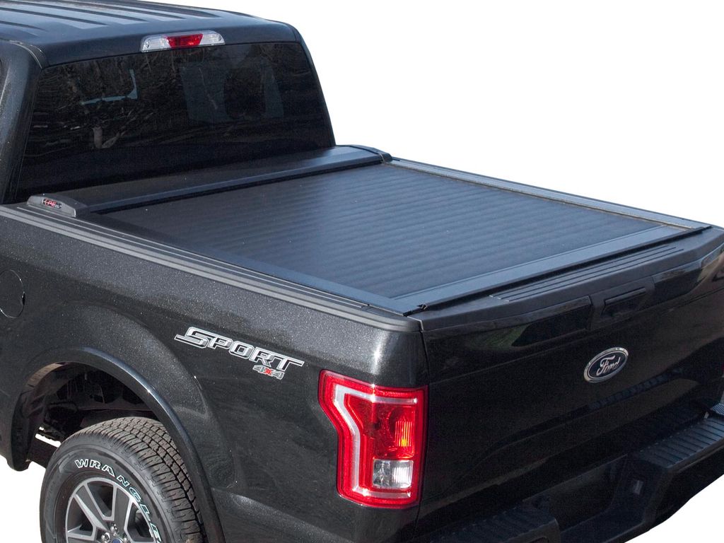 Best Retractable Tonneau Covers of 2023, Tested and Reviewed | The Drive