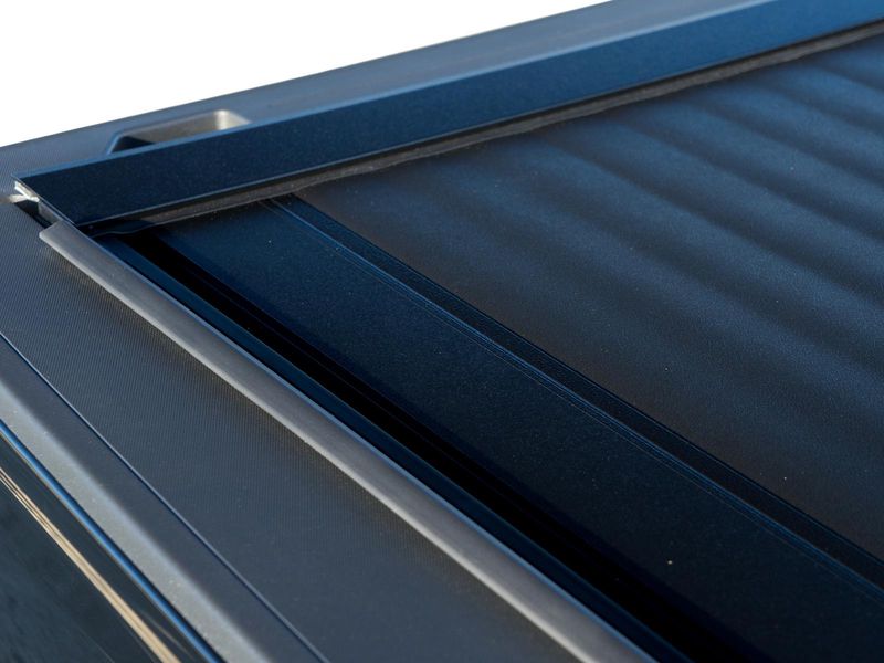 Pace Edwards Switchblade Tonneau Cover | RealTruck