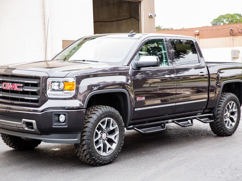 Ranch Hand Bed Access Running Steps | RealTruck