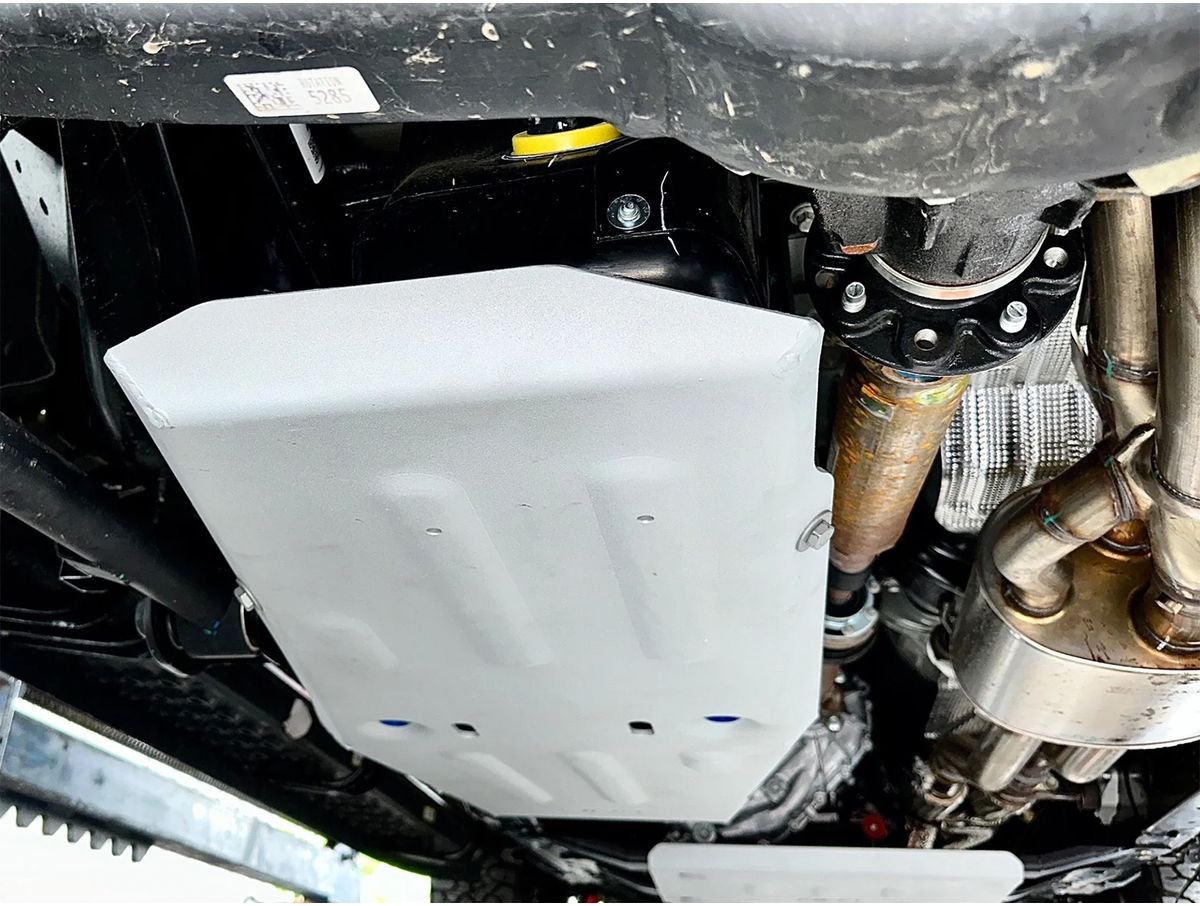 Rival 4x4 Aluminum Fuel Tank Skid Plate 2333.1889.1.6 | RealTruck