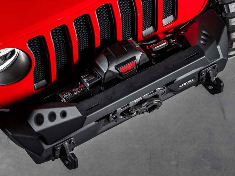 Rival Aluminum Stubby Front Bumper | RealTruck