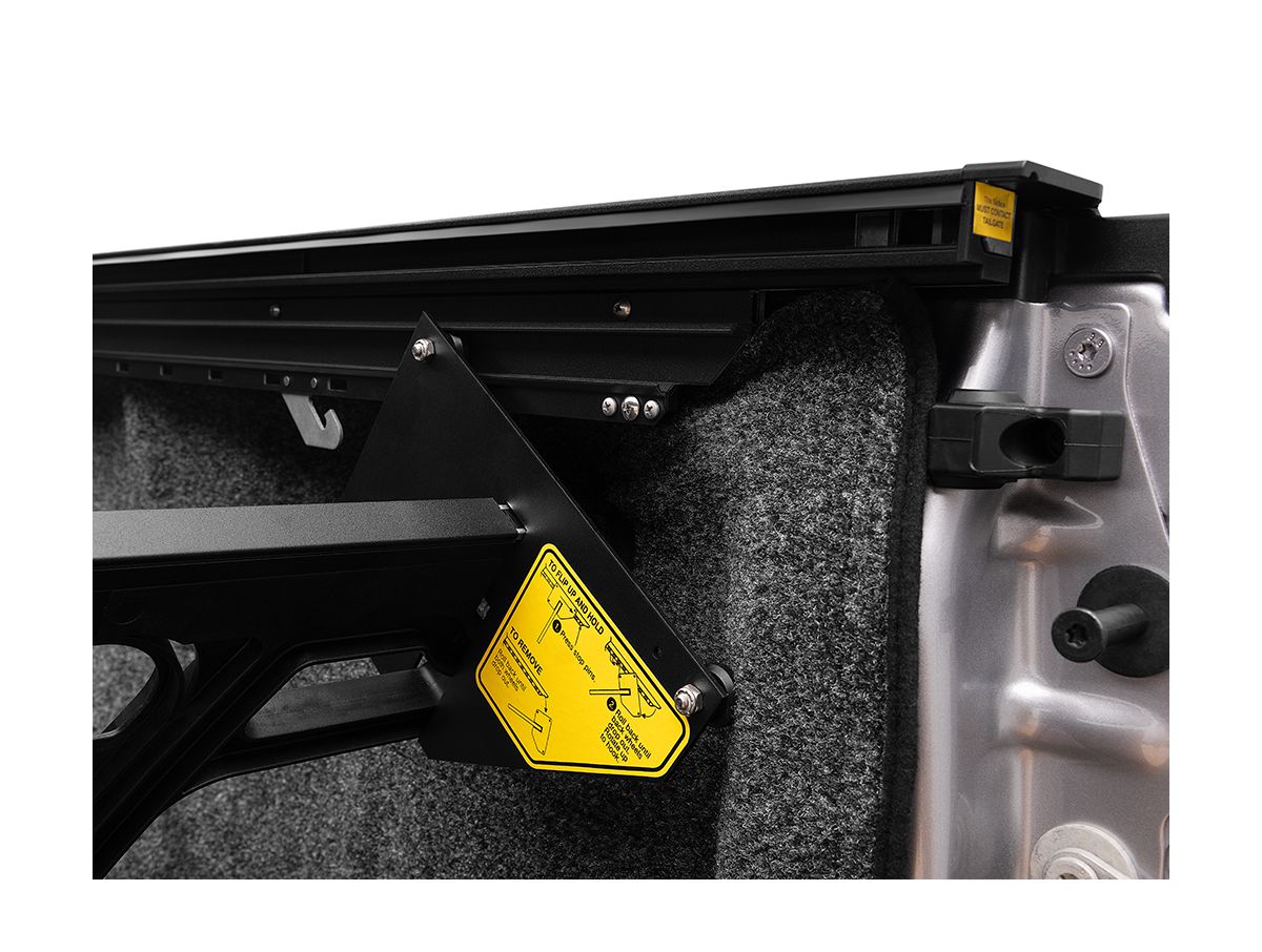 Roll-N-Lock Cargo Manager CM151 | RealTruck