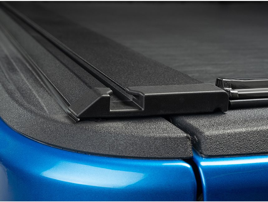 Roll-N-Lock M-Series XT Tonneau Cover | RealTruck