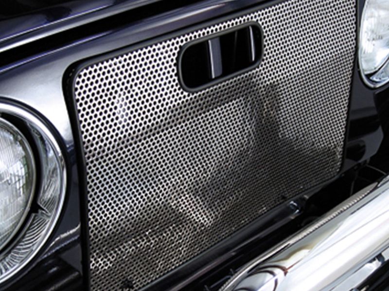 Rugged Ridge Radiator Bug Shield | RealTruck