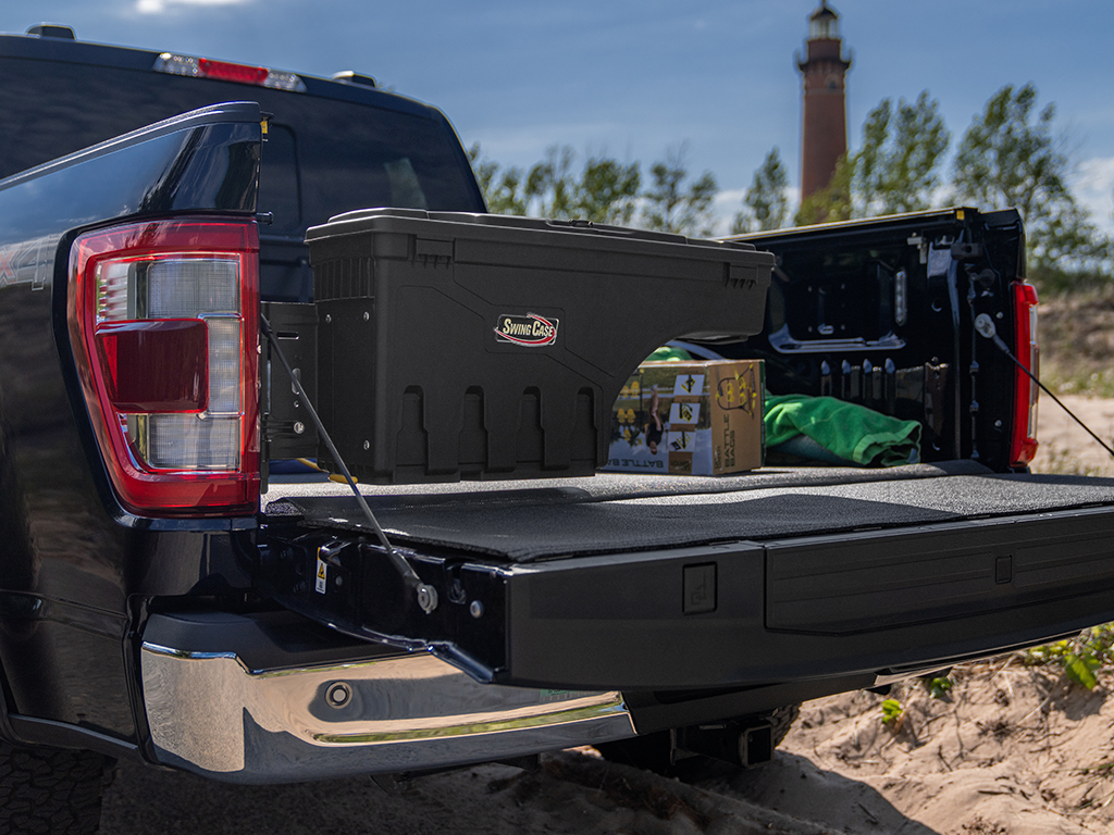 UnderCover SwingCase Toolbox Set SC203D&UDC-SC203P | RealTruck